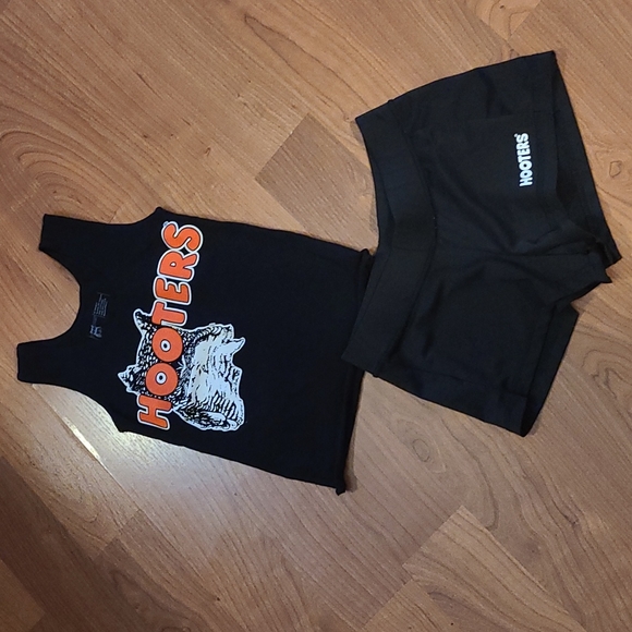 Hooters | Tops | Hooters Uniform Xs Uniform Set | Poshmark